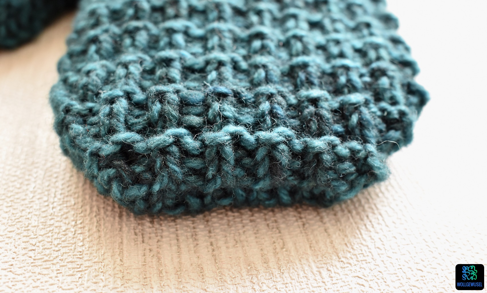 Fäustlinge für den Strickmann: „Woodstack Mittens“ von Jane Richmond ...